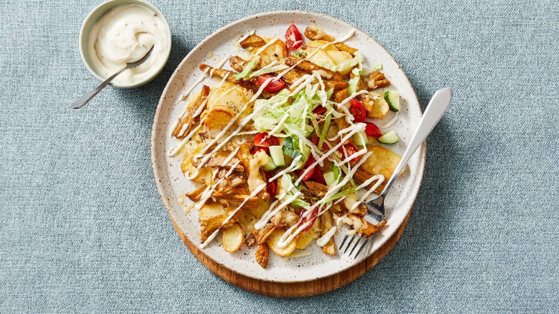 'Kapsalon' met vegetarische kipshoarma en salade recept - Allerhande ...