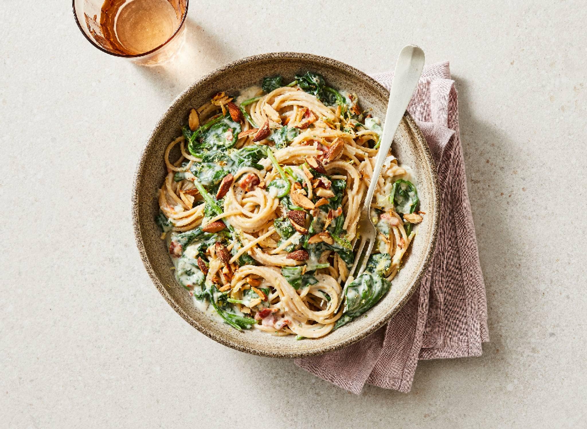 Romige spaghetti met bloemkoolsaus en spinazie recept - Allerhande ...