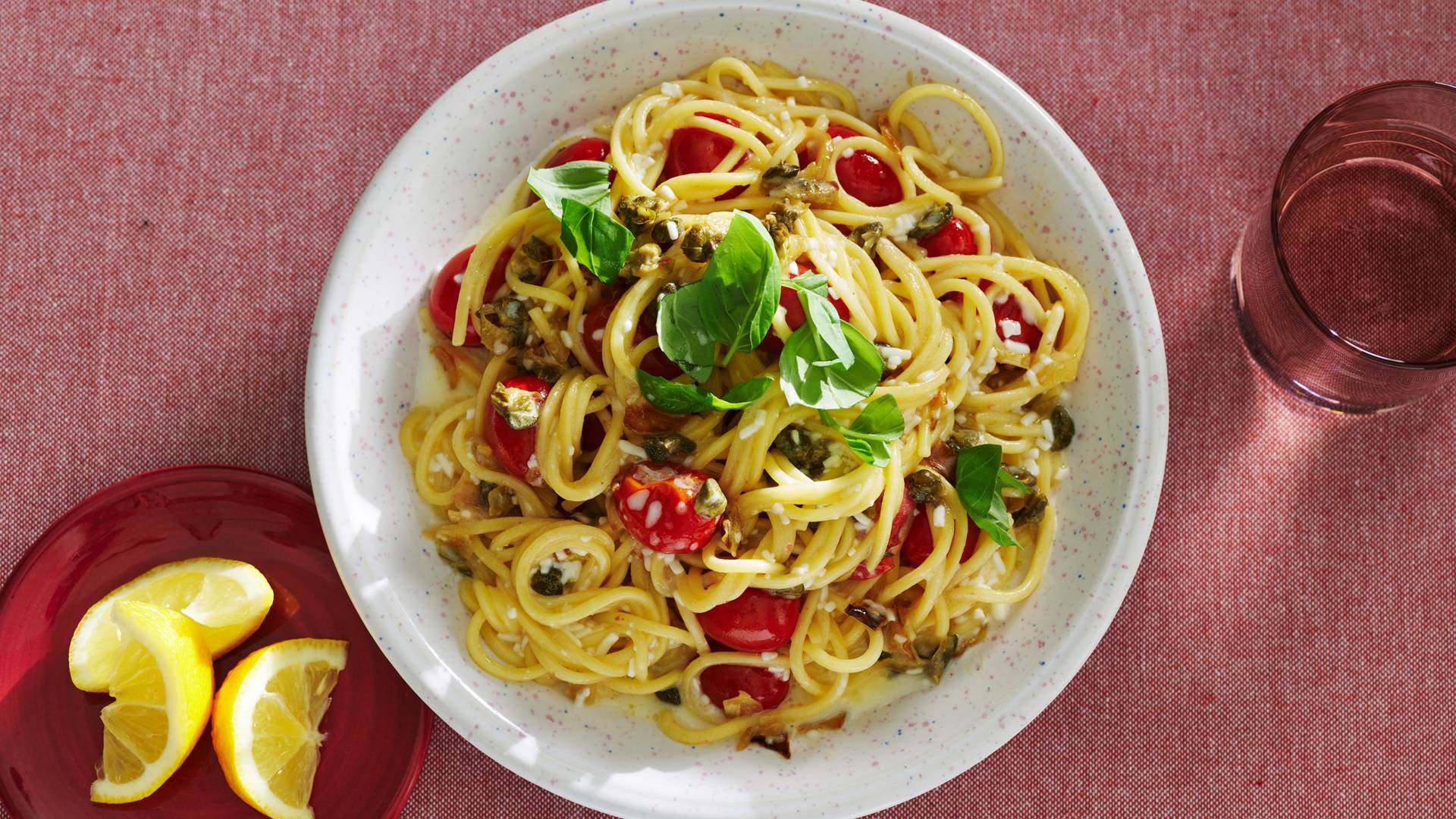 Vegan spaghetti met gebakken tomaatjes recept - Allerhande | Albert ...