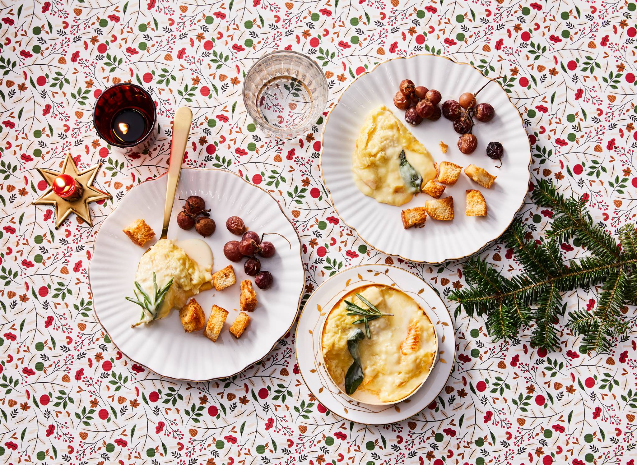Gesmolten camembert met geroosterde druiven recept - Allerhande ...