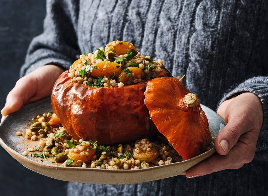 Gevulde pompoen met abrikozen en pistachenoten recept - Allerhande ...