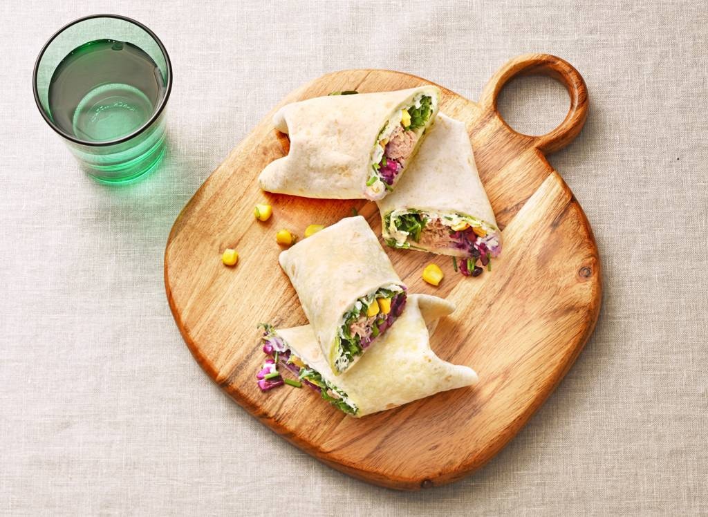 Wraps met tonijn, roomkaas en rodekool recept - Allerhande | Albert Heijn