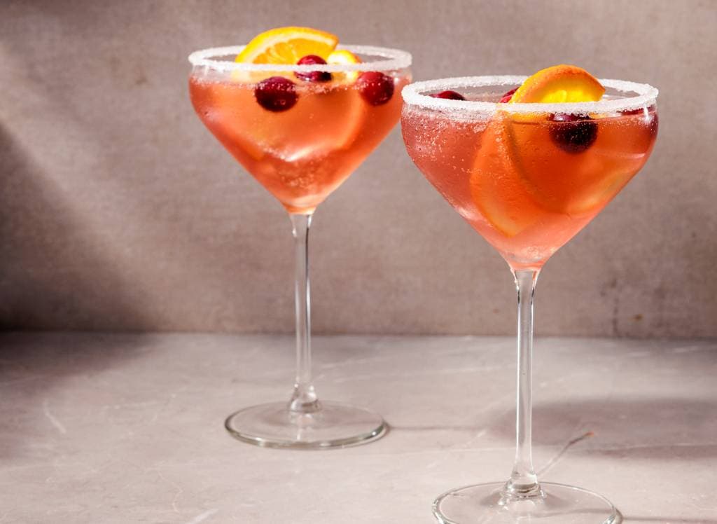 Cranberry-gembermocktail recept - Allerhande | Albert Heijn België