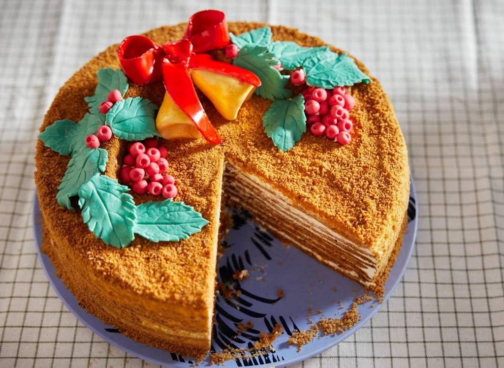 Honey cake (medivnyk) van Galyna recept - Allerhande | Albert Heijn