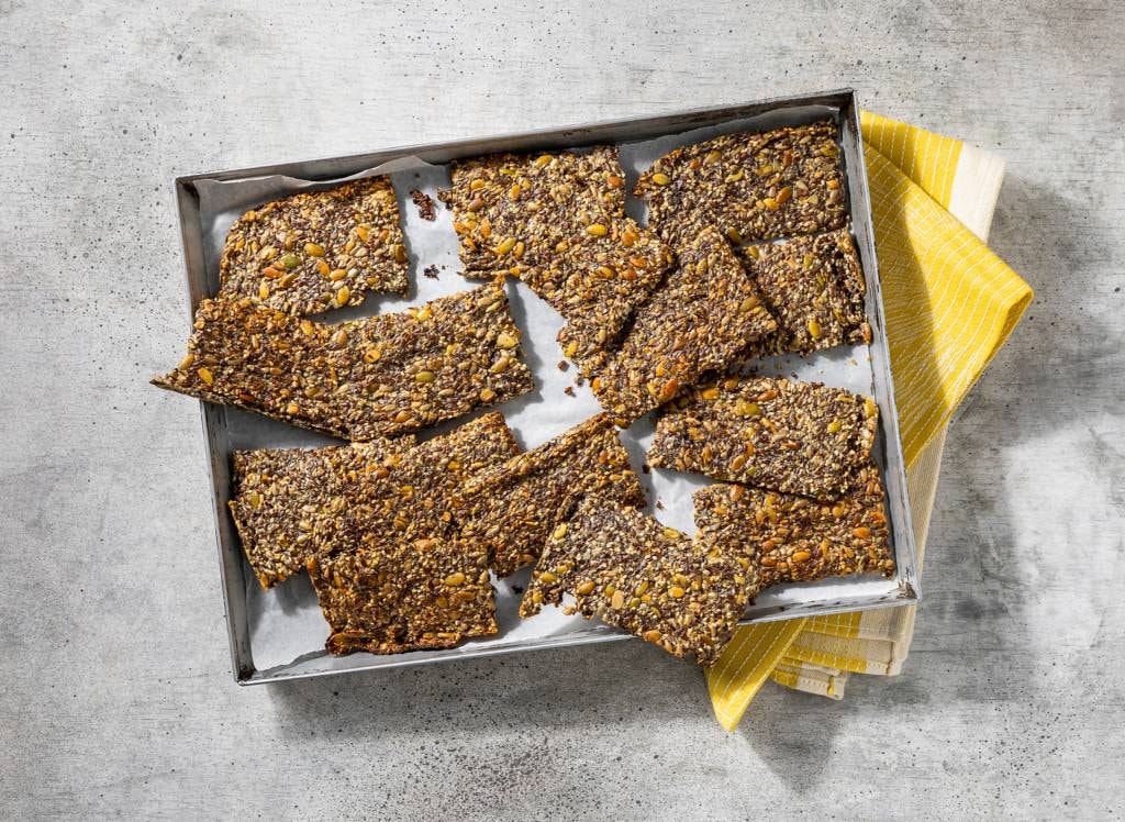 Koolhydraatarme crackers recept - Allerhande | Albert Heijn