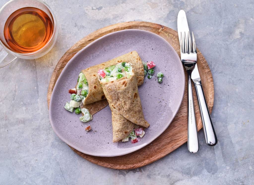 Wraps met appel-tuinerwtensalade recept - Allerhande | Albert Heijn
