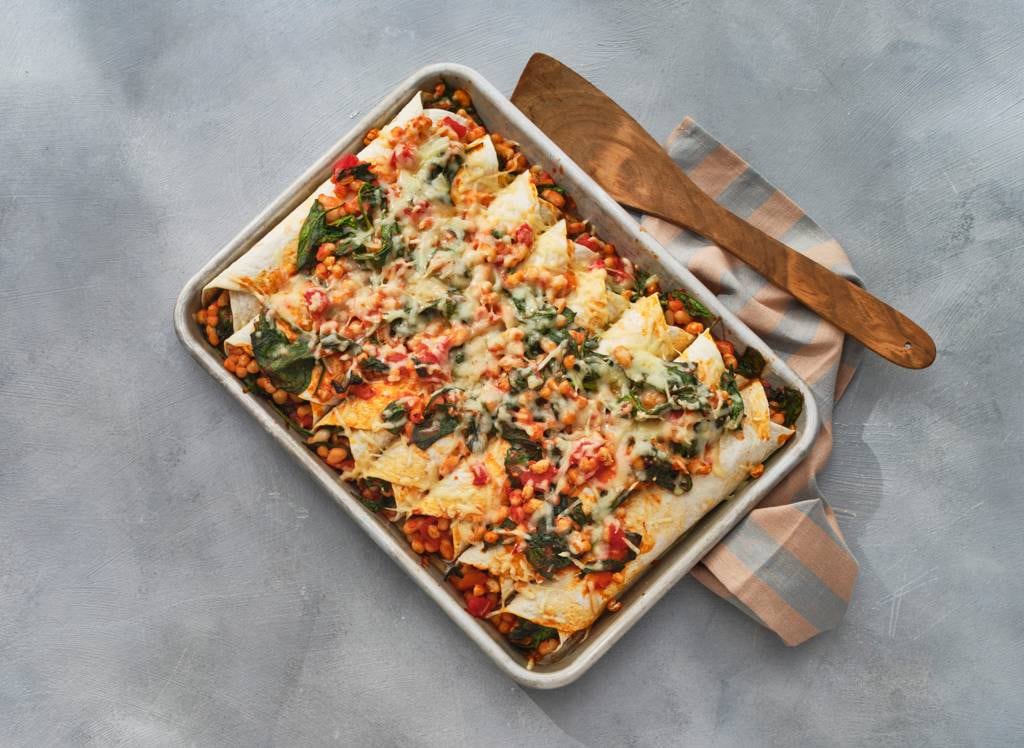 Enchiladas met spinazie, witte bonen en tomatensaus recept - Allerhande ...