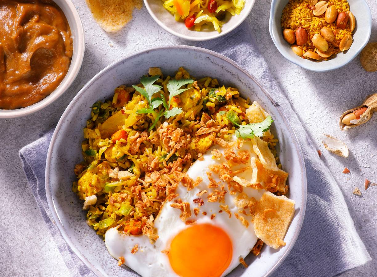 Gebakken rijst met groente en ei recept - Allerhande | Albert Heijn België