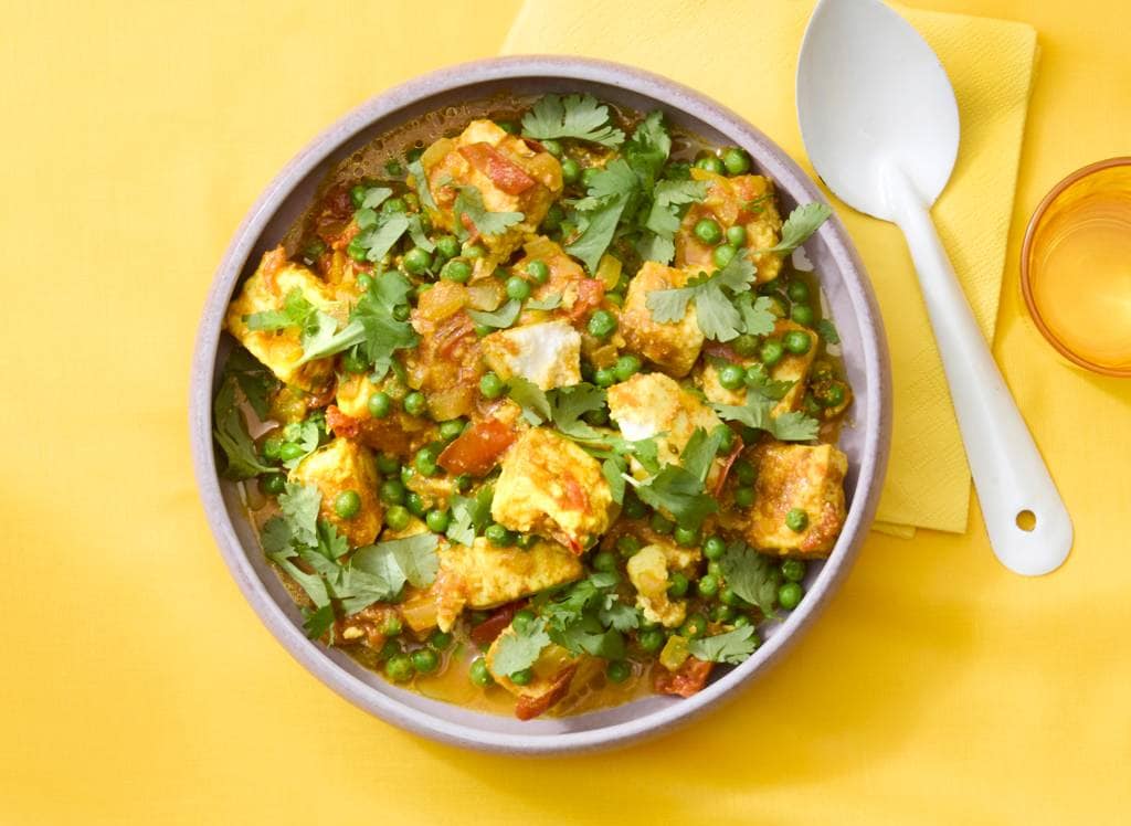 Paneer met tomaten en doperwten van Paulami Joshi recept - Allerhande ...