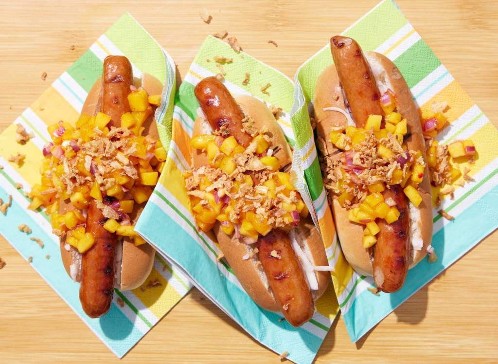 Broodje BBQ-braadworst met koolsla recept - Allerhande | Albert Heijn ...