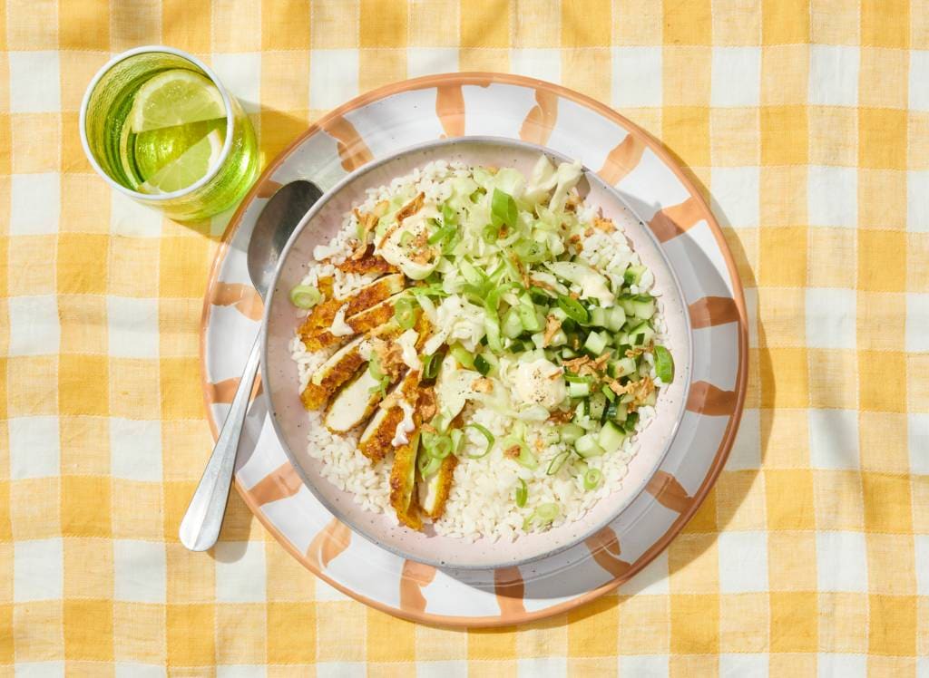 Snelle rijstbowl met krokante kip en spitskool recept - Allerhande ...