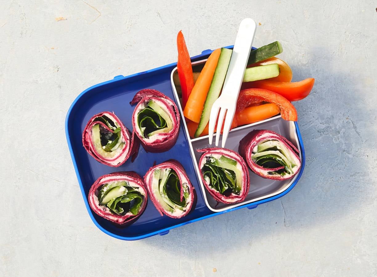 Wraps met tonijn, roomkaas en rodekool recept - Allerhande | Albert ...