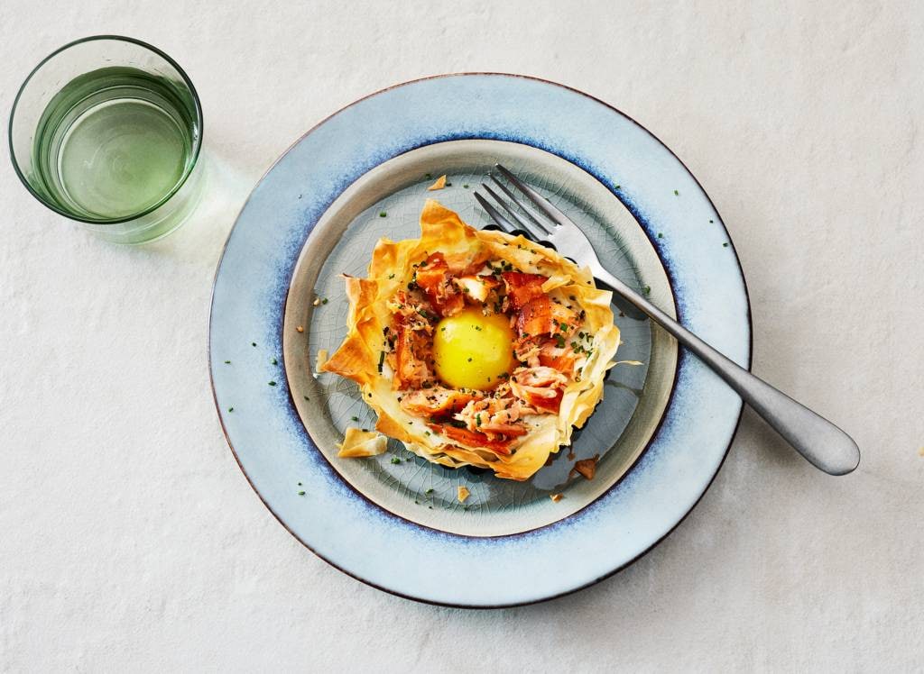 Filotaartje met zalm, ei en cottage cheese recept - Allerhande | Albert ...