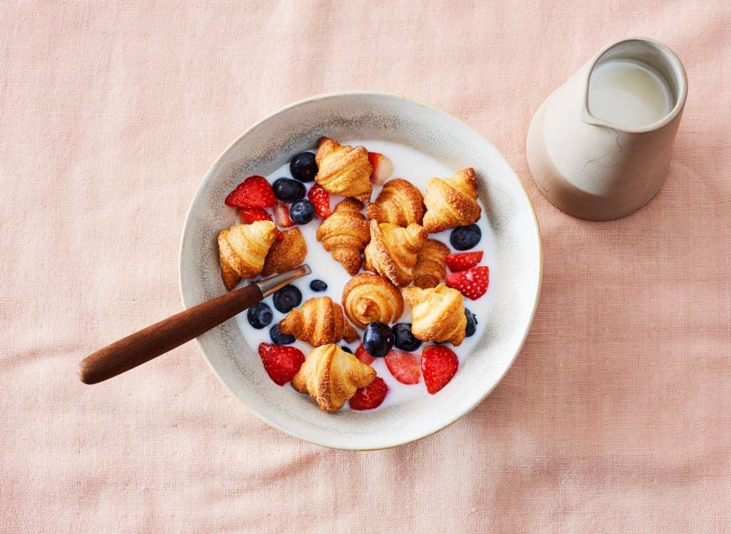 Mini-croissant-cereal met fruit recept - Allerhande | Albert Heijn