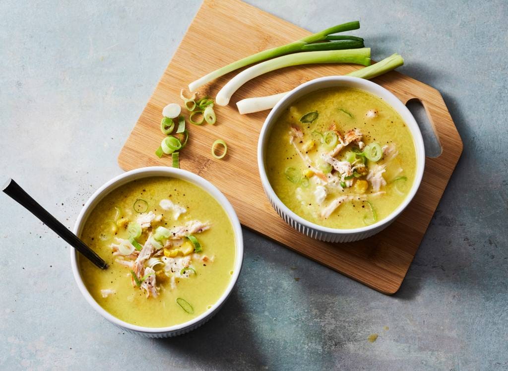 Maissoep met gerookte kip en bosui recept - Allerhande | Albert Heijn