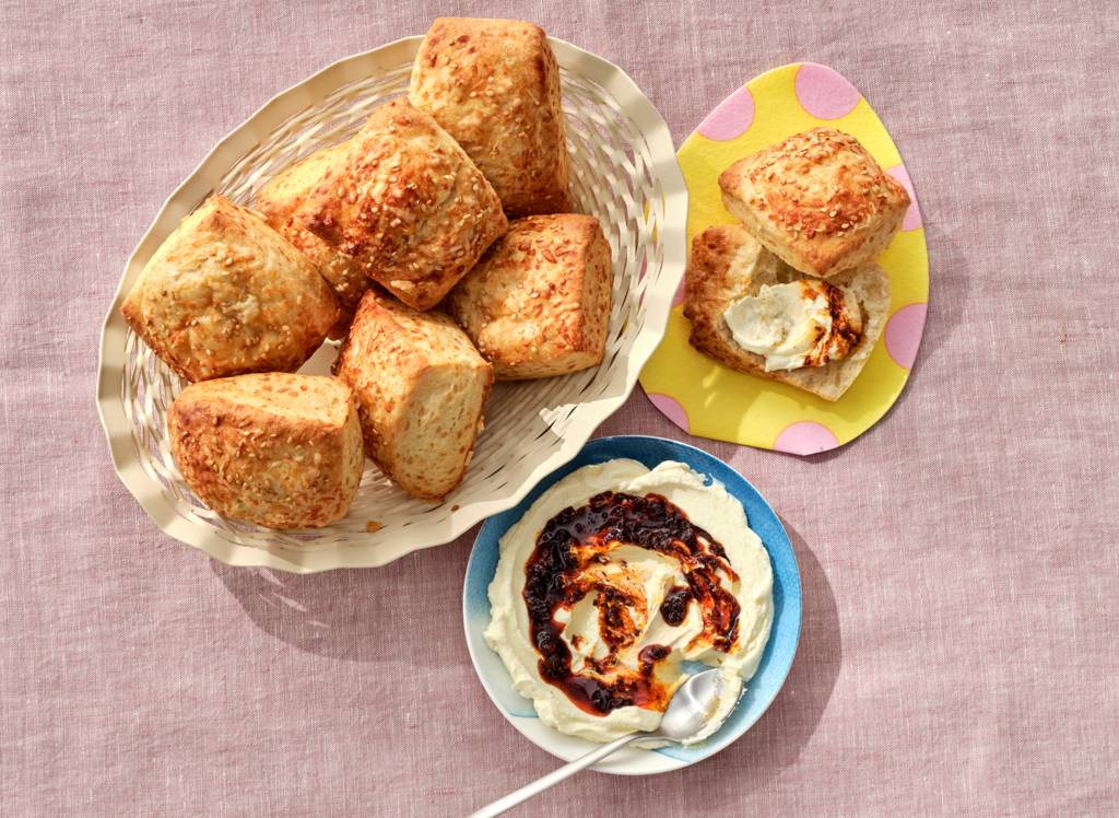 Kaasscones met 'nduja-room recept - Allerhande | Albert Heijn