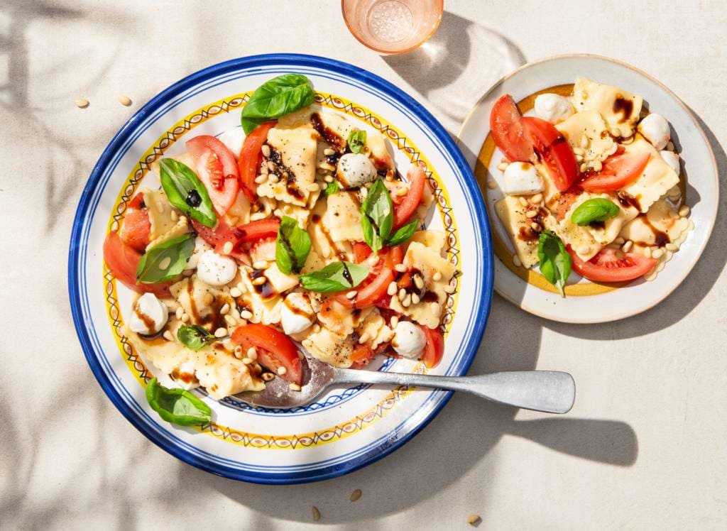 Insalata ravioli caprese recept - Allerhande | Albert Heijn