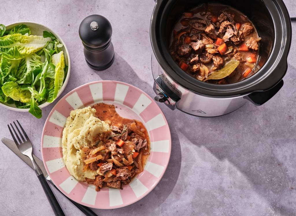 Hachee uit de slowcooker recept - Allerhande | Albert Heijn