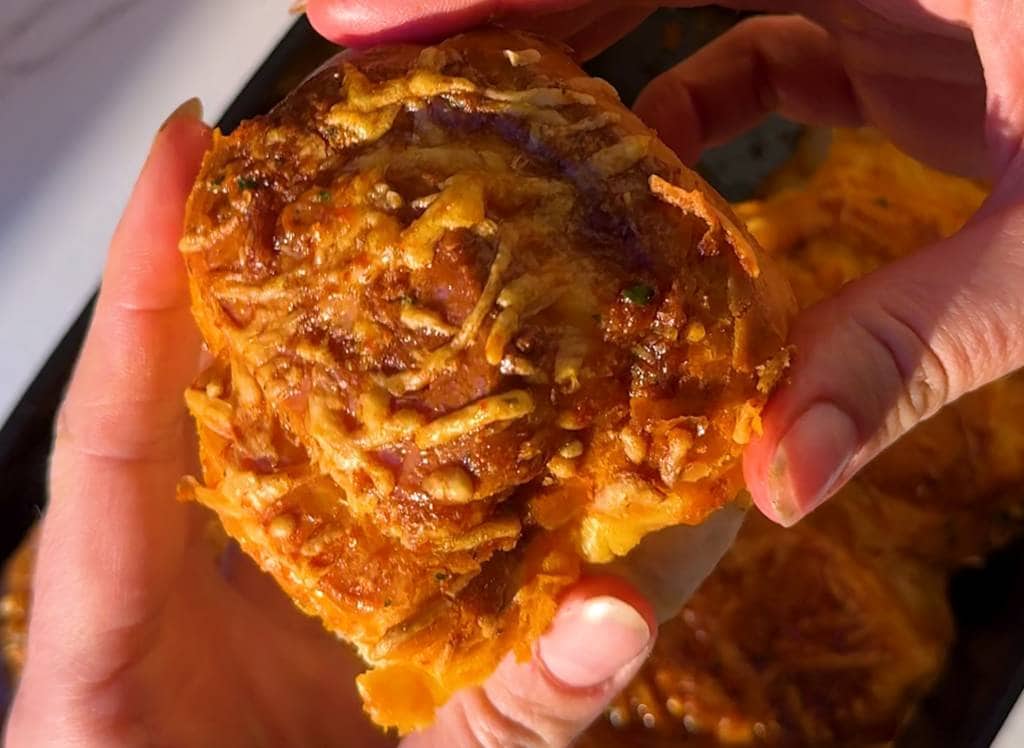 Cheesy ‘nduja rolls recept - Allerhande | Albert Heijn