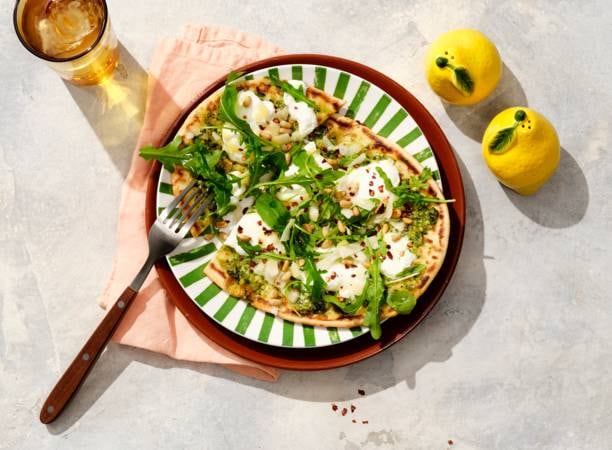 Burrata flatbread recept - Allerhande | Albert Heijn